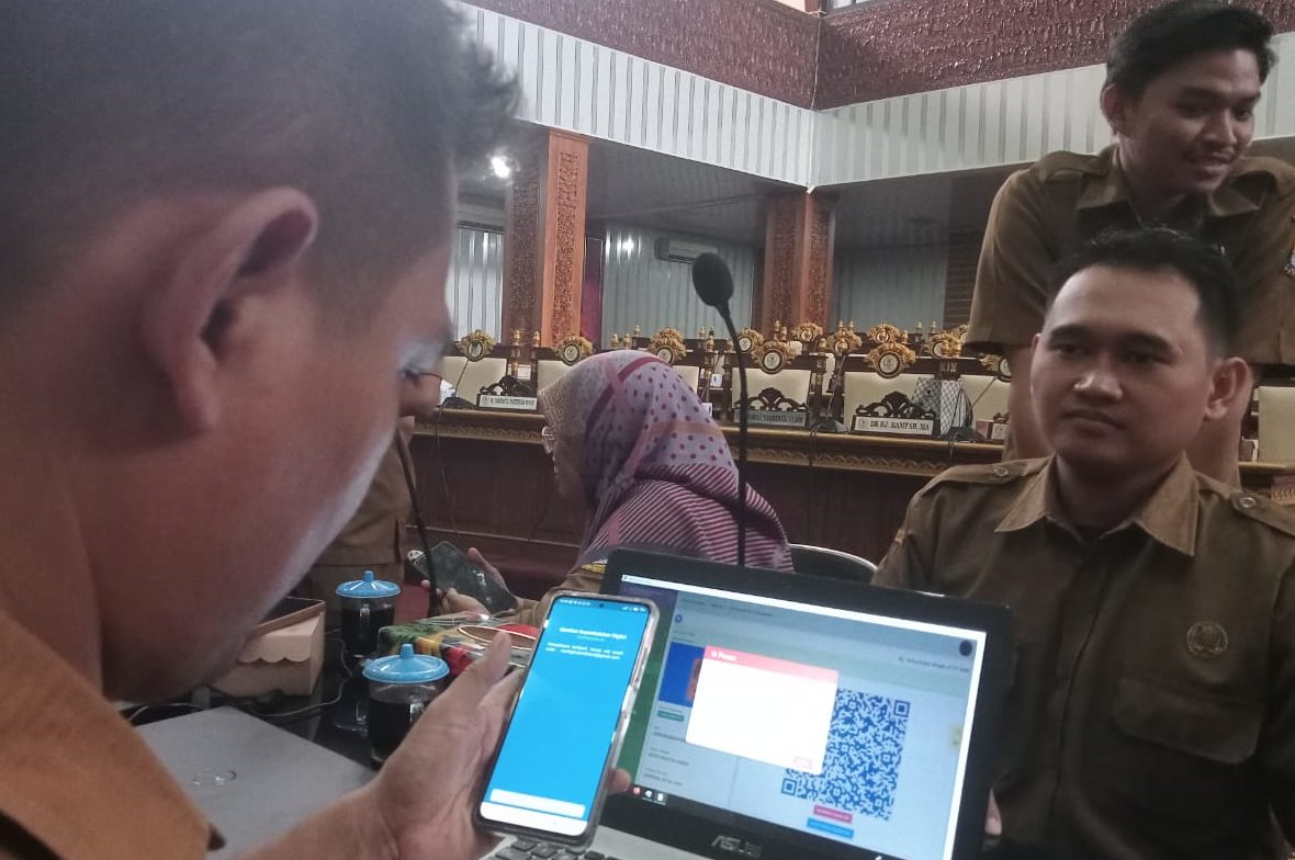 KTP Digital Diminati, Begini Cara Aktivasinya Menurut Disdukcapil Kabupaten Cirebon – Radar ...