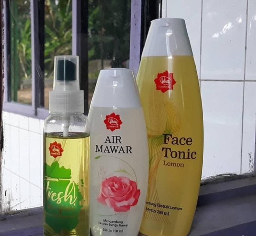 Apakah air mawar Viva bisa membuat make up tahan lama? Cuma Rp6 Ribuan ...