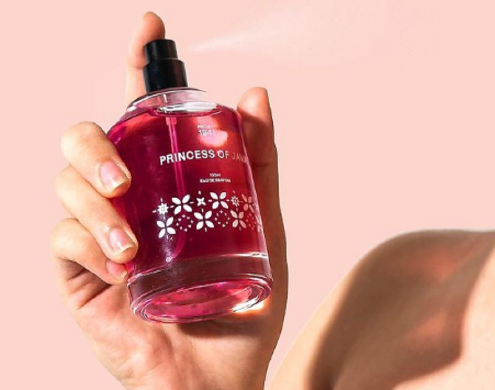 10 Merk Parfum Lokal Terbaik, Berkualitas Internasional! Tak Kalah ...