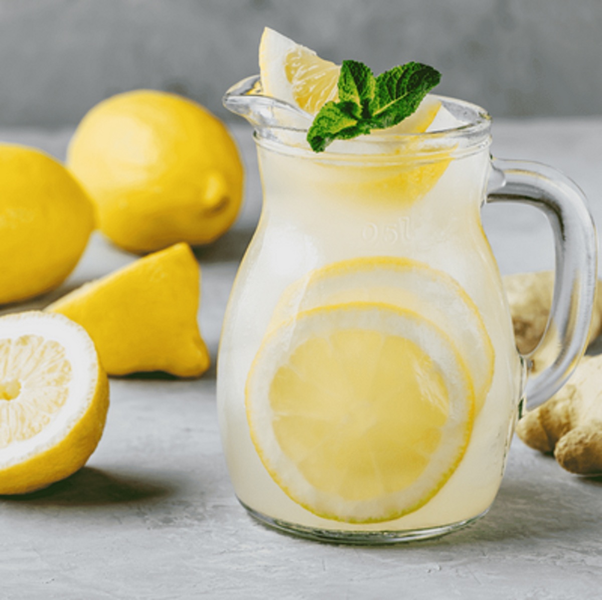 5 Manfaat Meminum Air Lemon Untuk Kesehatan Tubuh, Simak Selengkapnya ...