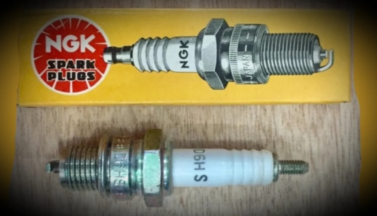 4 Ciri-ciri Busi Motor Anda Perlu di Ganti, Perhatikan Agar Kinerjanya ...