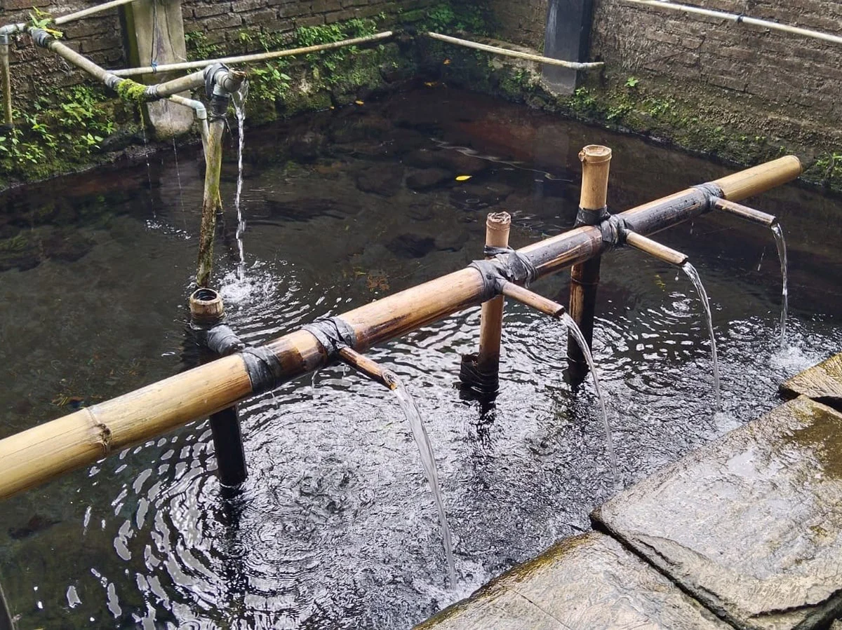 Sumur Tujuh di Objek Wisata Cibulan Desa Manus Kidul Kuningan Dipercaya ...