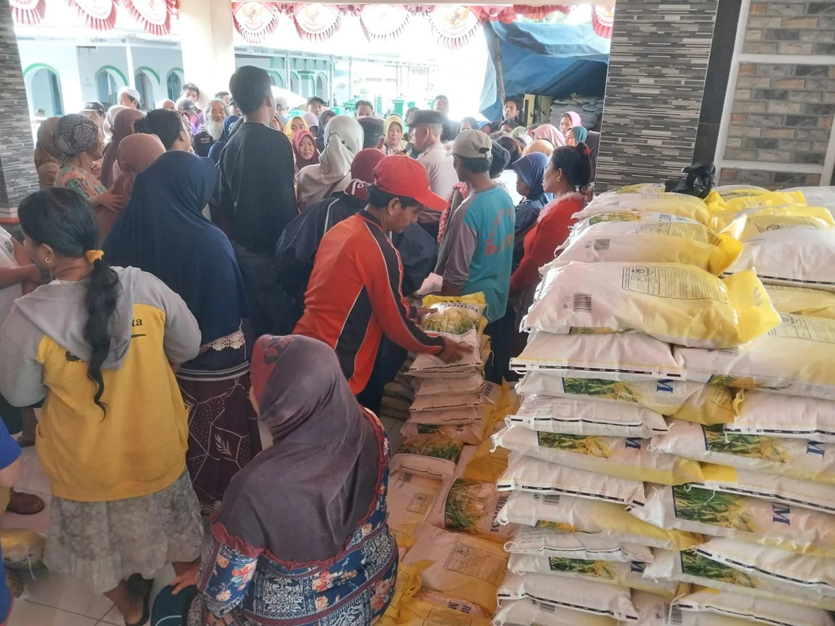 Tekan Inflasi melalui Operasi Pasar Bersubsidi – Radar Cirebon ID