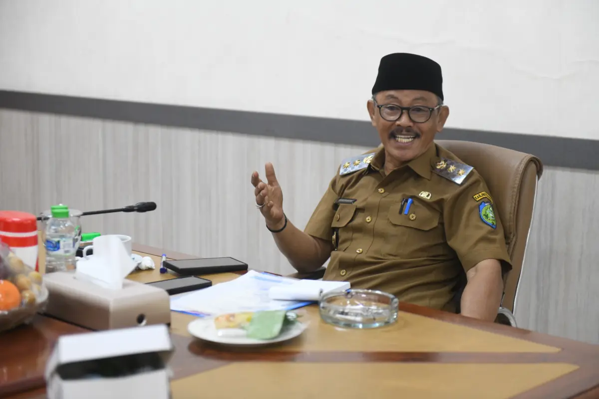 Bupati Lucky Hakim Kena Sanksi Kemendagri, Roda Pemerintahan Indramayu ...