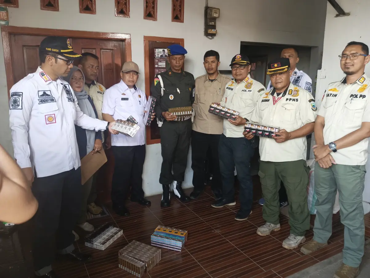 Sisir Lima Kecamatan di Kabupaten Kuningan, Tim Gabungan Sita Puluhan Ribu Rokok Ilegal – Radar ...